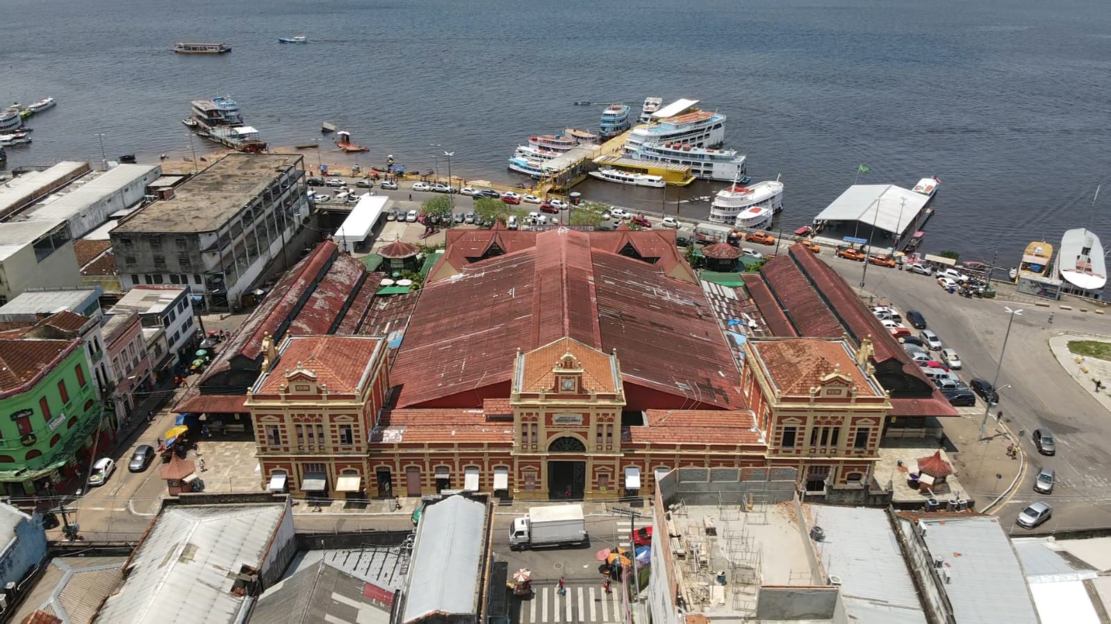 Mercado Municipal Adolpho Lisboa é ícone arquitetônico e histórico de ...