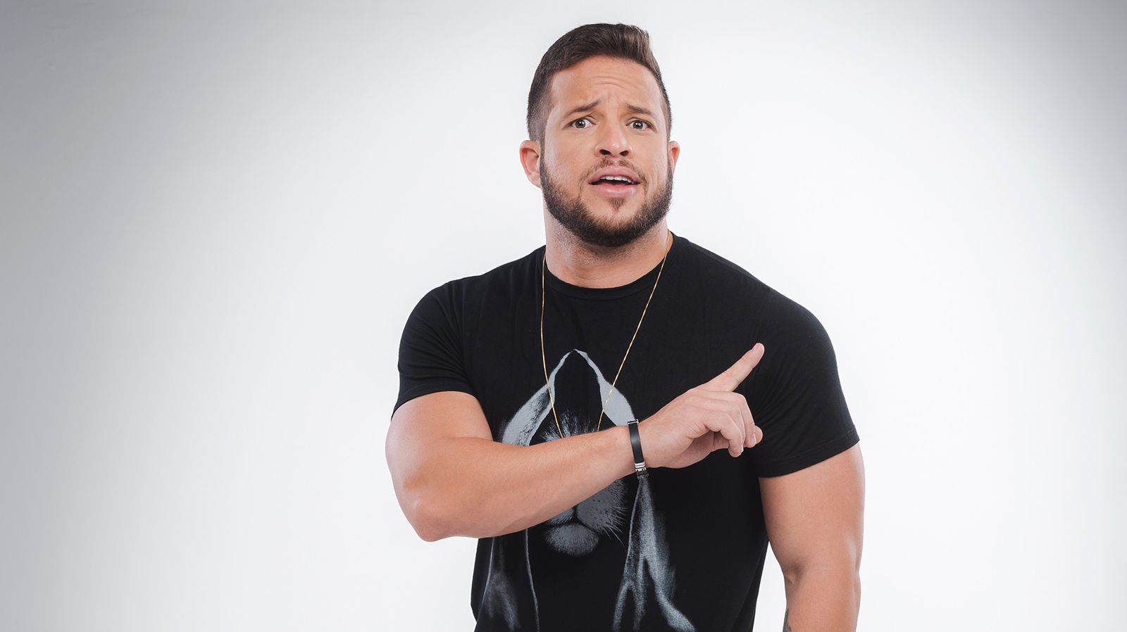 Humorista Flávio Andradde faz estreia nacional no Teatro Amazonas ...