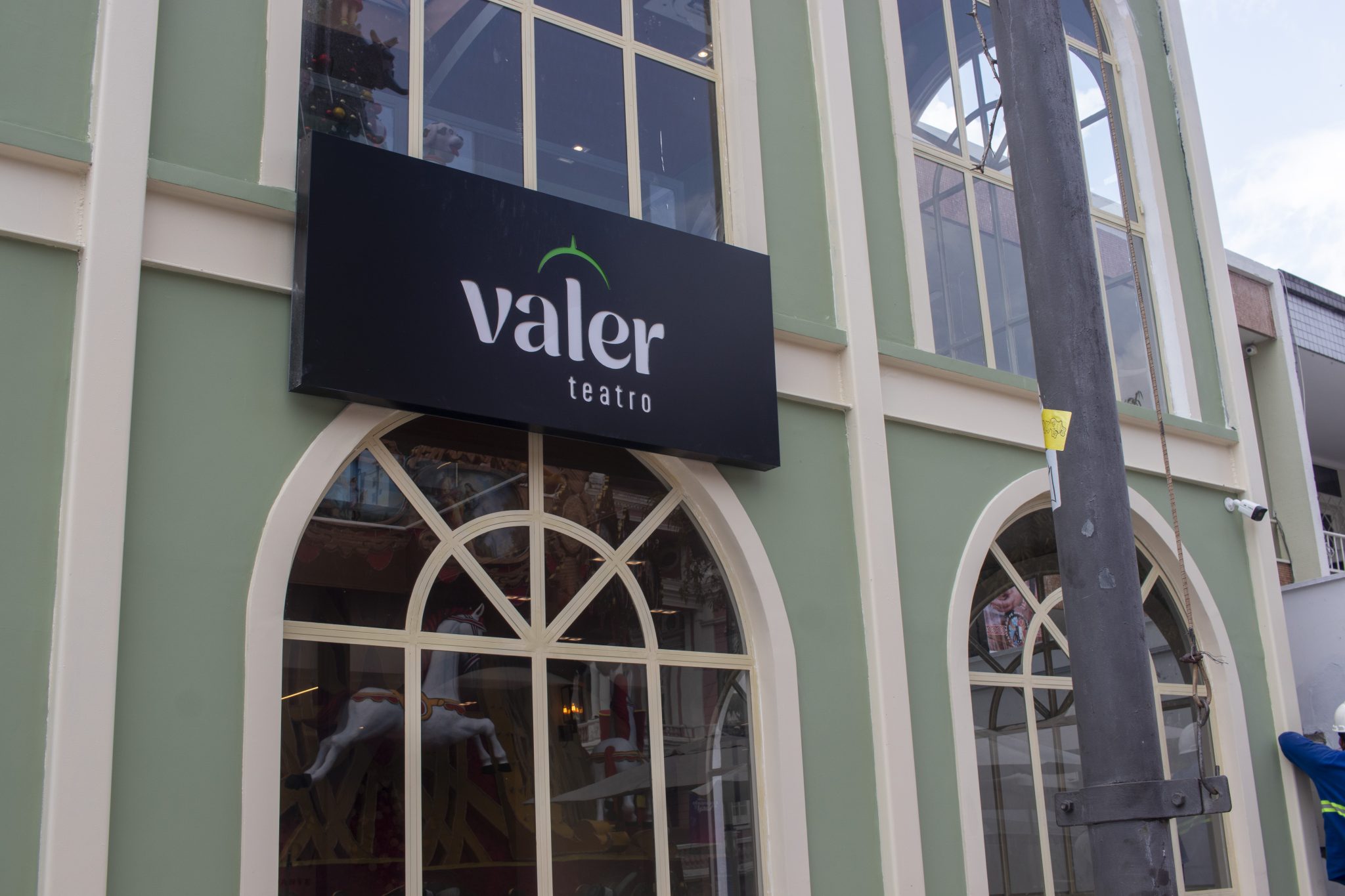 Valer Teatro inaugura novo conceito de livraria e centro cultural em ...