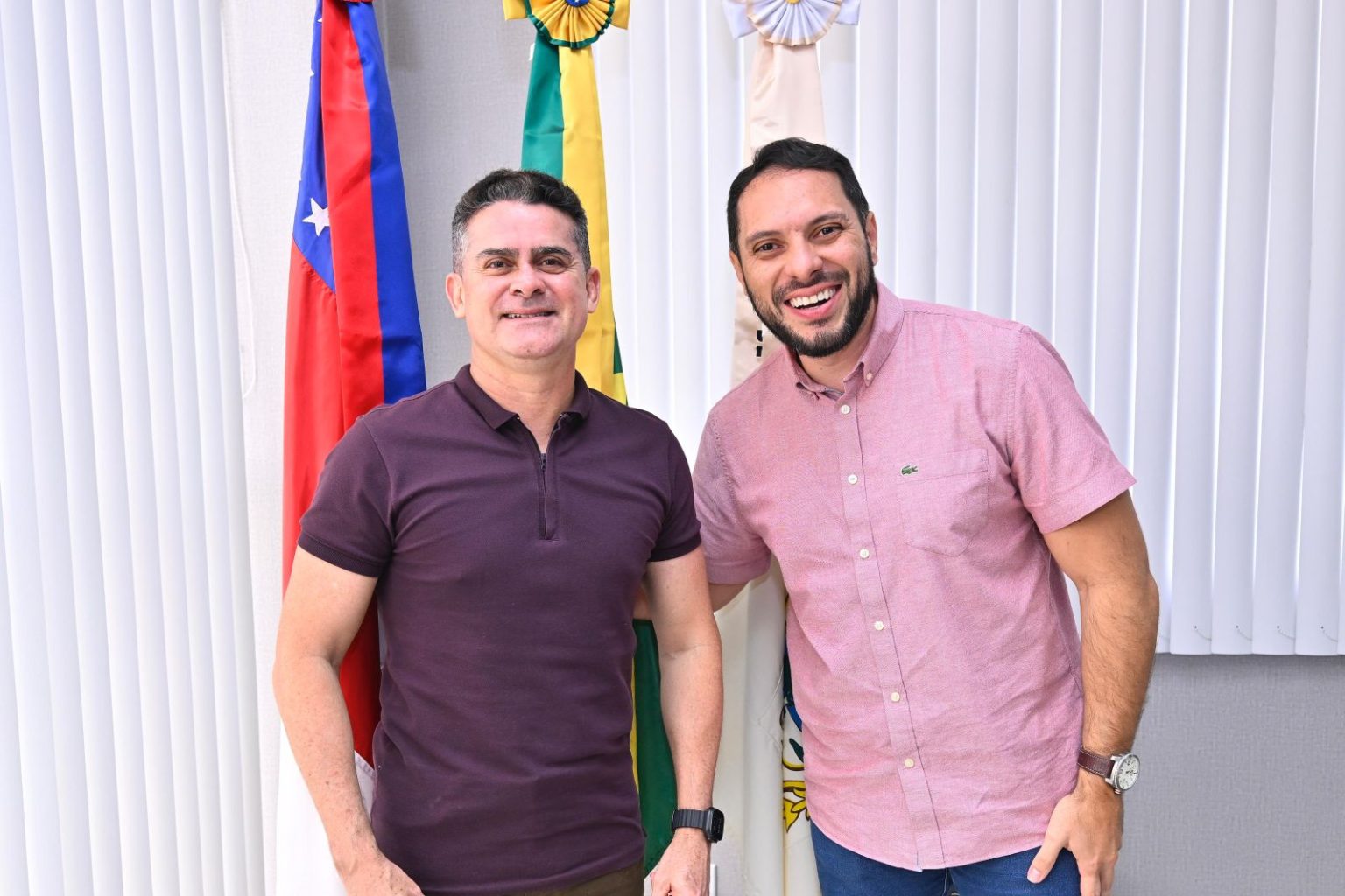 David Almeida lança programa de benefícios para servidores da educação ...