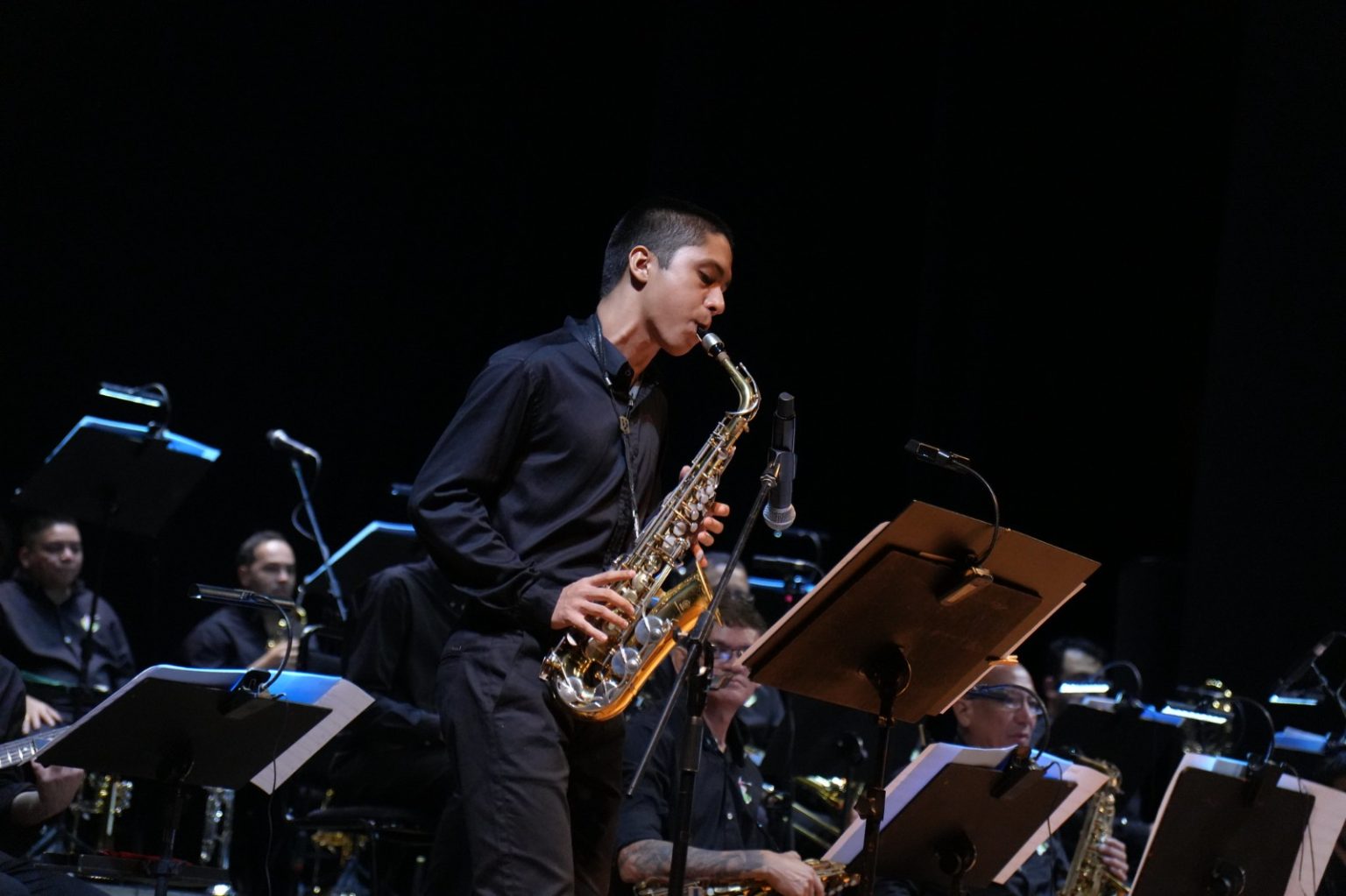 Jazz Natalino leva clássicos de Natal ao Teatro Amazonas - Portal Em Tempo