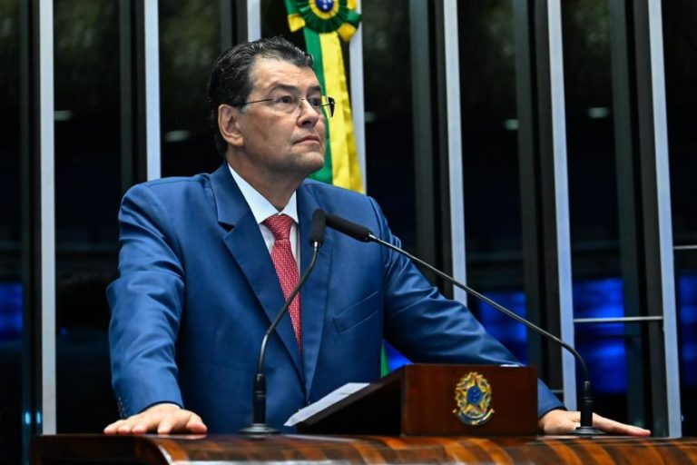 Eduardo Braga reage à ação da Fiesp contra a Zona Franca - Portal Em Tempo